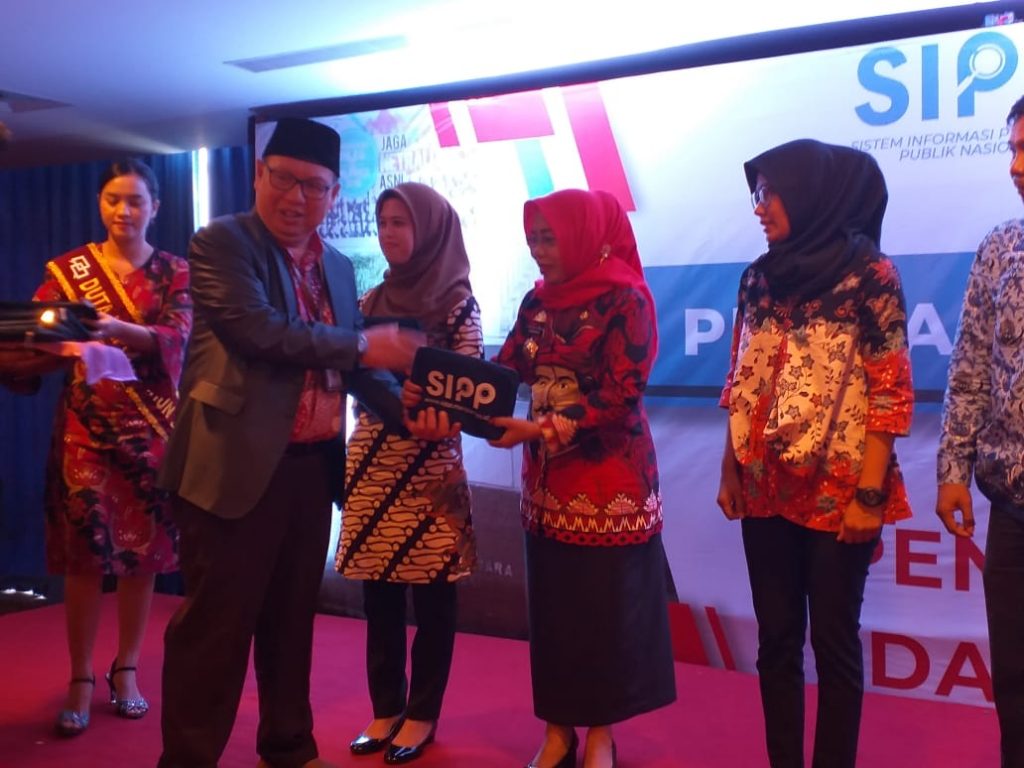 Pengelolaan SIPP dan SP4N Lapor Pemkab Gowa Terbaik - Ujung Jari