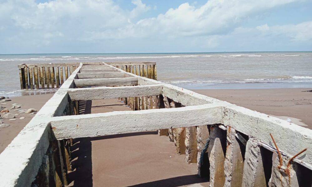 Soal Proyek Pemecah Ombak, Warga Desak Polisi Periksa Mantan Plt Kades ...