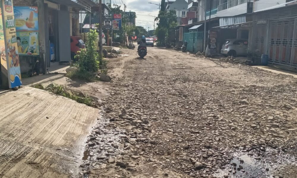 Pemkab Sidrap Gelontorkan Rp1,4 Miliar Peningkatan Infrastruktur Jalan Dalam Kota – Ujung Jari