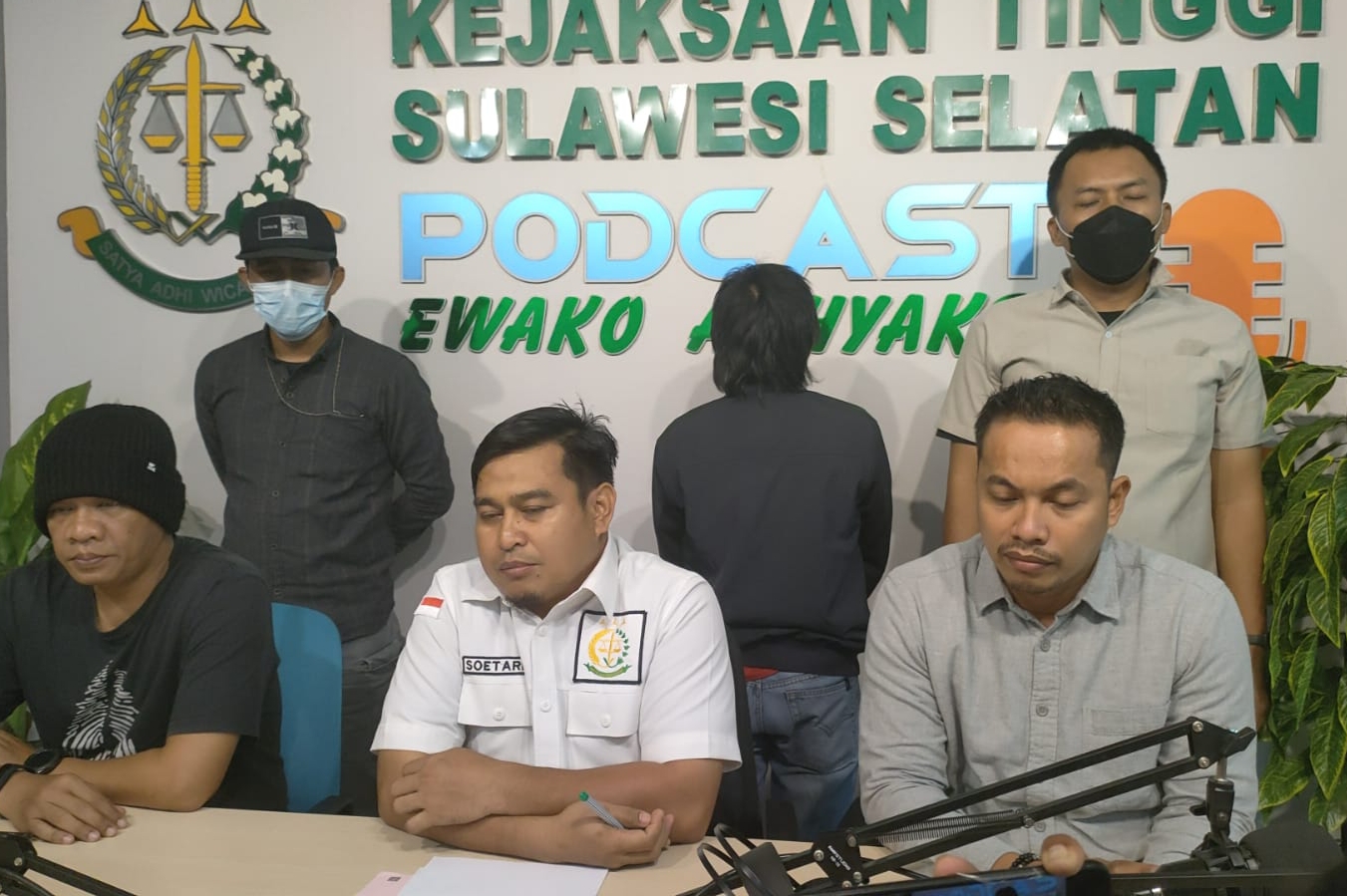 11 Tahun Buron, Tim Tabur Kejati Sulsel Tangkap Tersangka Korupsi Proyek PNPM di Barru - Ujung Jari
