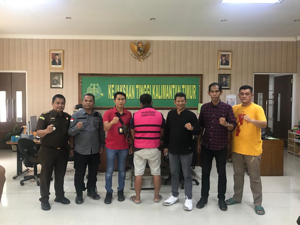 DPO Kasus Korupsi Ditangkap saat Asyik Main Futsal - Ujung Jari