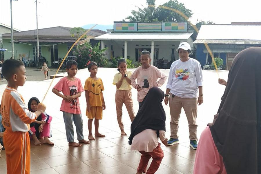 Meriahnya Lomba Permainan Tradisional di Lapangan Balantang – Ujung Jari