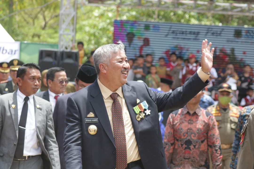 Puncak Peringatan Hari Jadi Pinrang ke-63 Berlangsung Meriah - Ujung Jari