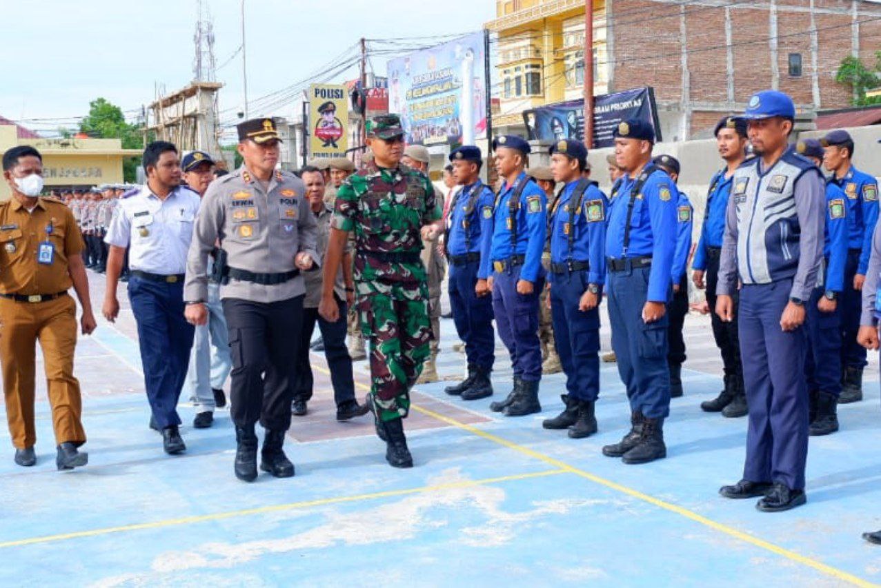Dandim 1420 Sidrap Hadiri Apel Gelar Pasukan Operasi Keselamatan ... Dandim 1420 Sidrap Hadiri Apel Gelar Pasukan Operasi Keselamatan ...