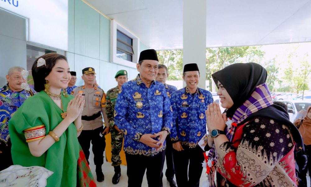 Bupati Barru Laporkan Produksi Padi dan LTT ke Tim Verifikasi Sekmil ...