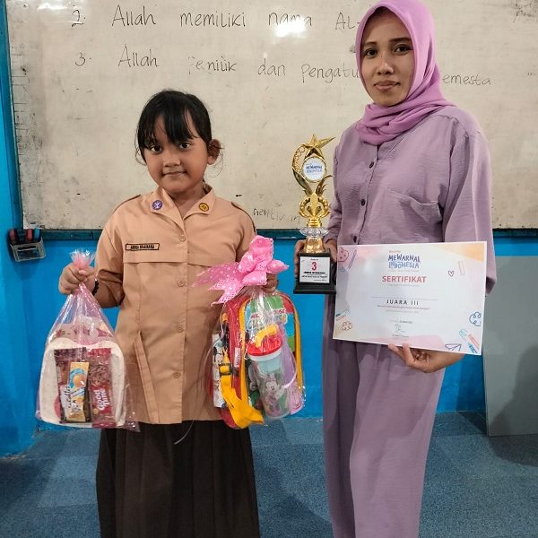 Murid SD Pertiwi Makassar, Ariqa Khairana Juara Lomba Mewarnai Moorlife ...