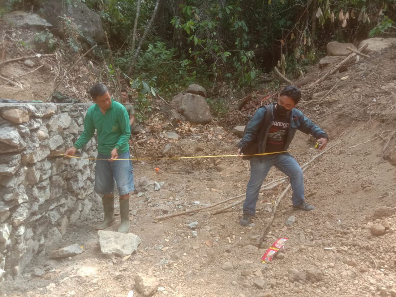 Dicek Tim Konsultan, Pengerjaan Jalan Tani TMMD Sidrap di Kalempang ...