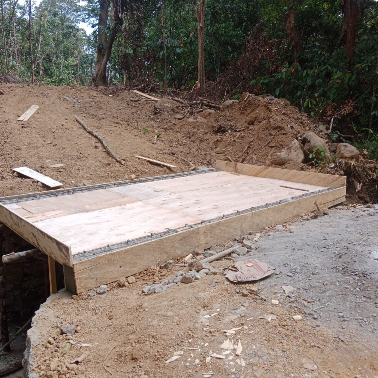 Satgas TMMD Kodim Lakukan Pengecoran Plat Decker Pembangunan Jalan ...