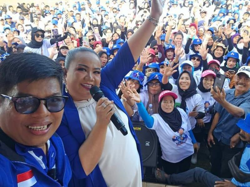 Ribuan Relawan Sidrap Solid, Siap Menangkan Om Tani Ali Syarif - Ujung Jari