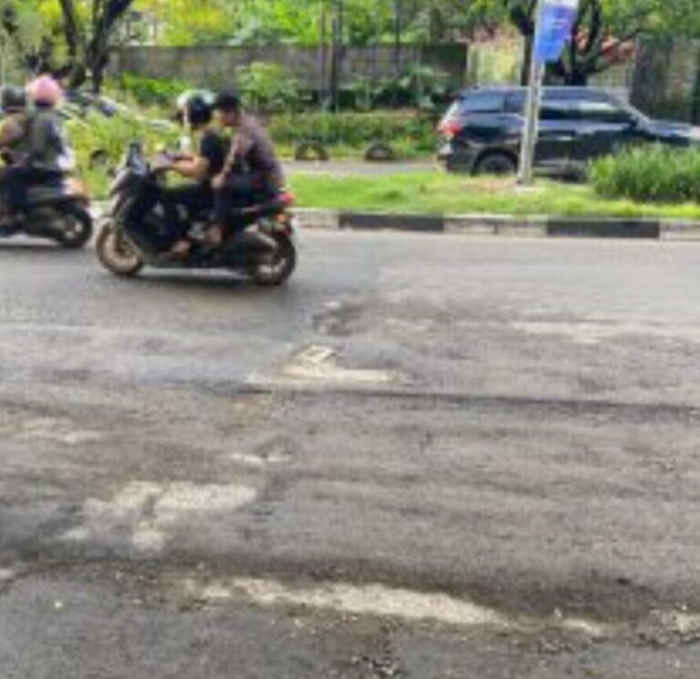 Ahli Konstruksi Soroti Pekerjaan Aspal Jalan Perintis Kemerdekaan ...