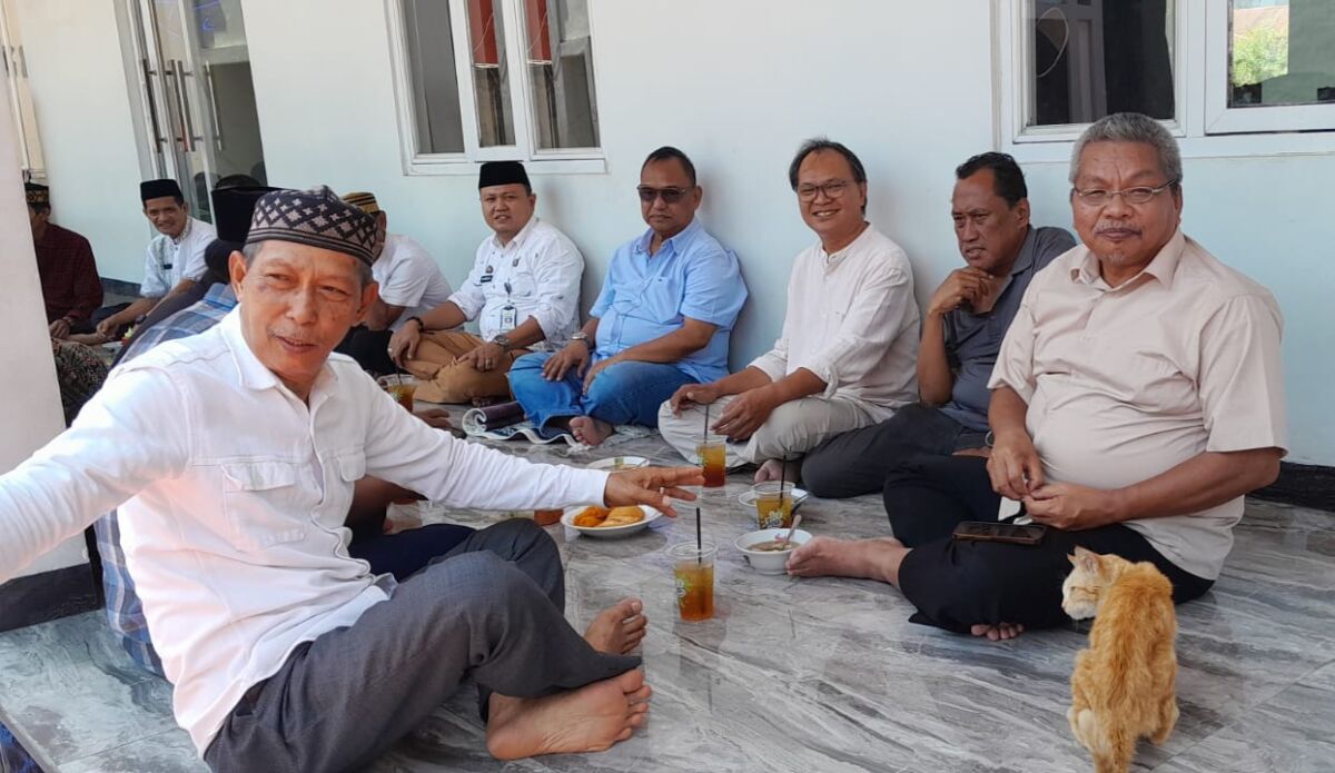 Andi Irawan Bintang Hobi Koleksi Kompor Portable dan Senter - Ujung Jari