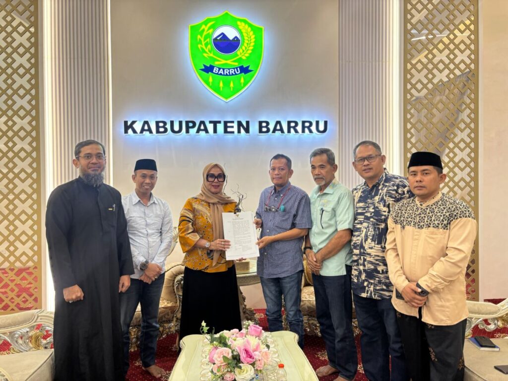 Bupati Andi Ina Tunjuk Andi Syarifuddin Jadi Sekda Barru - Ujung Jari